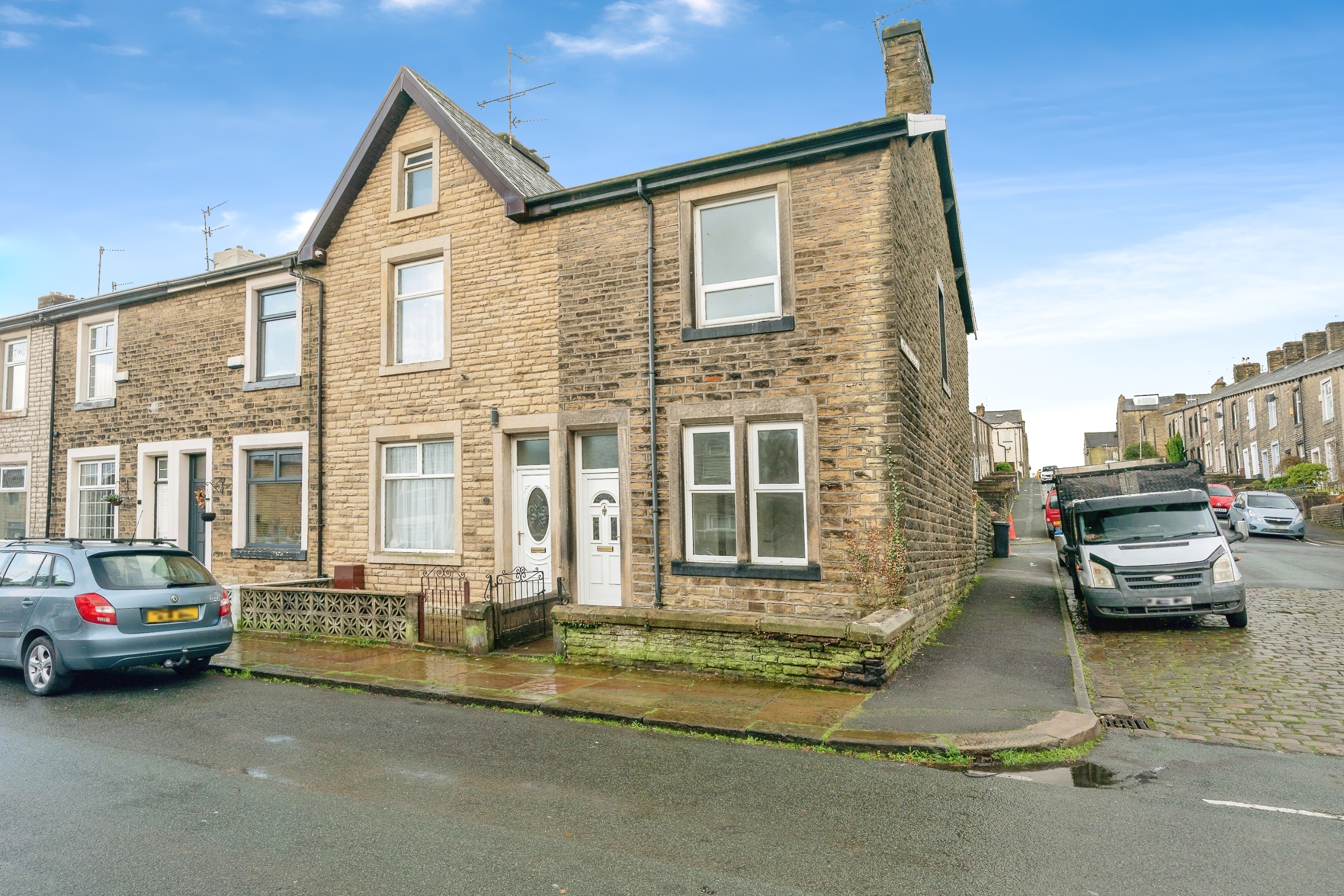 House Or Flat For Sale in Colne | Purplebricks