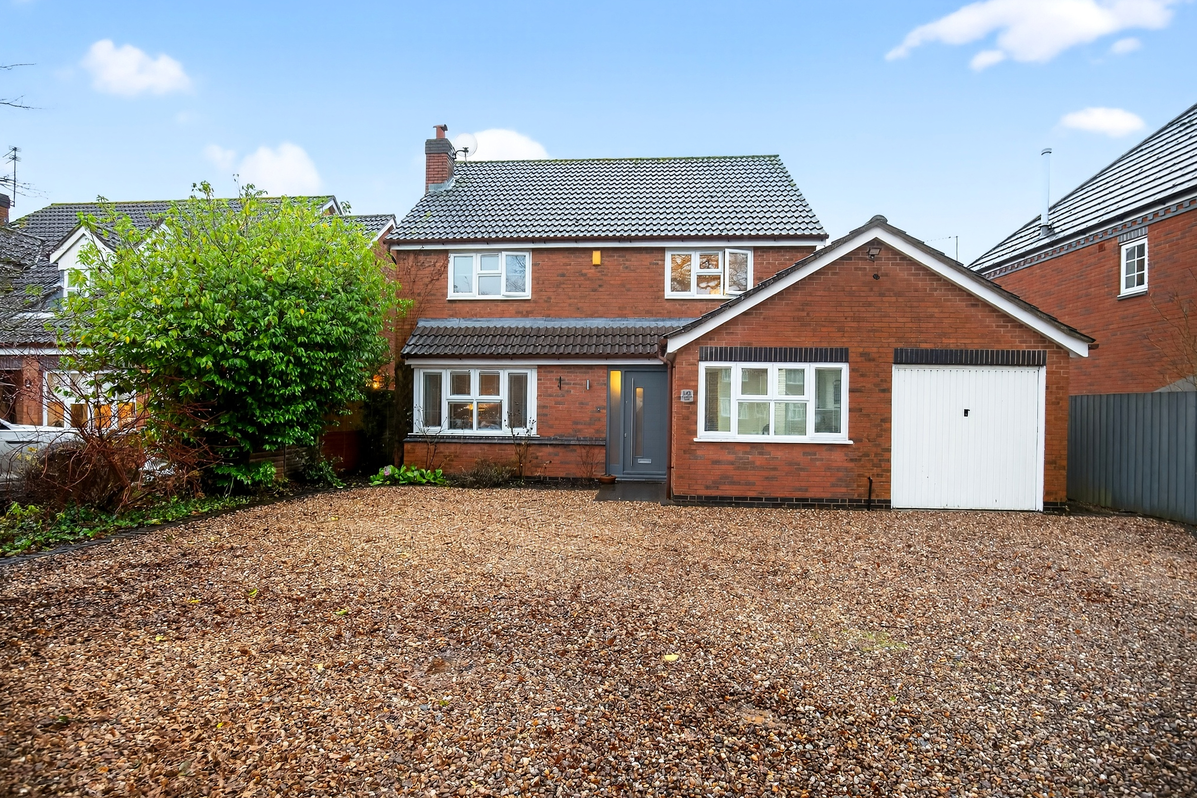 13 Houses & Flats For Sale in Rugby | Purplebricks