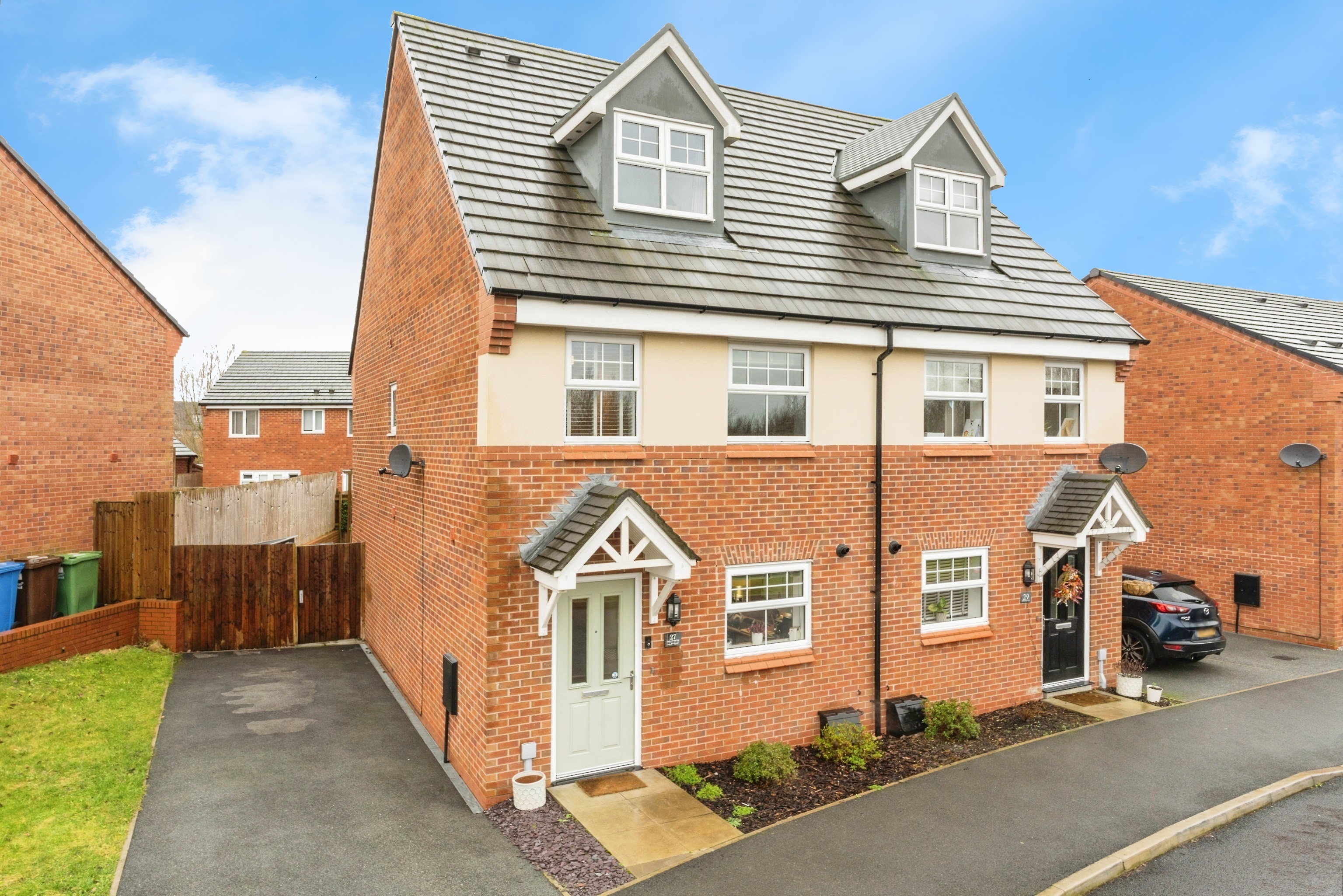 12 Houses & Flats For Sale in Land Side | Purplebricks